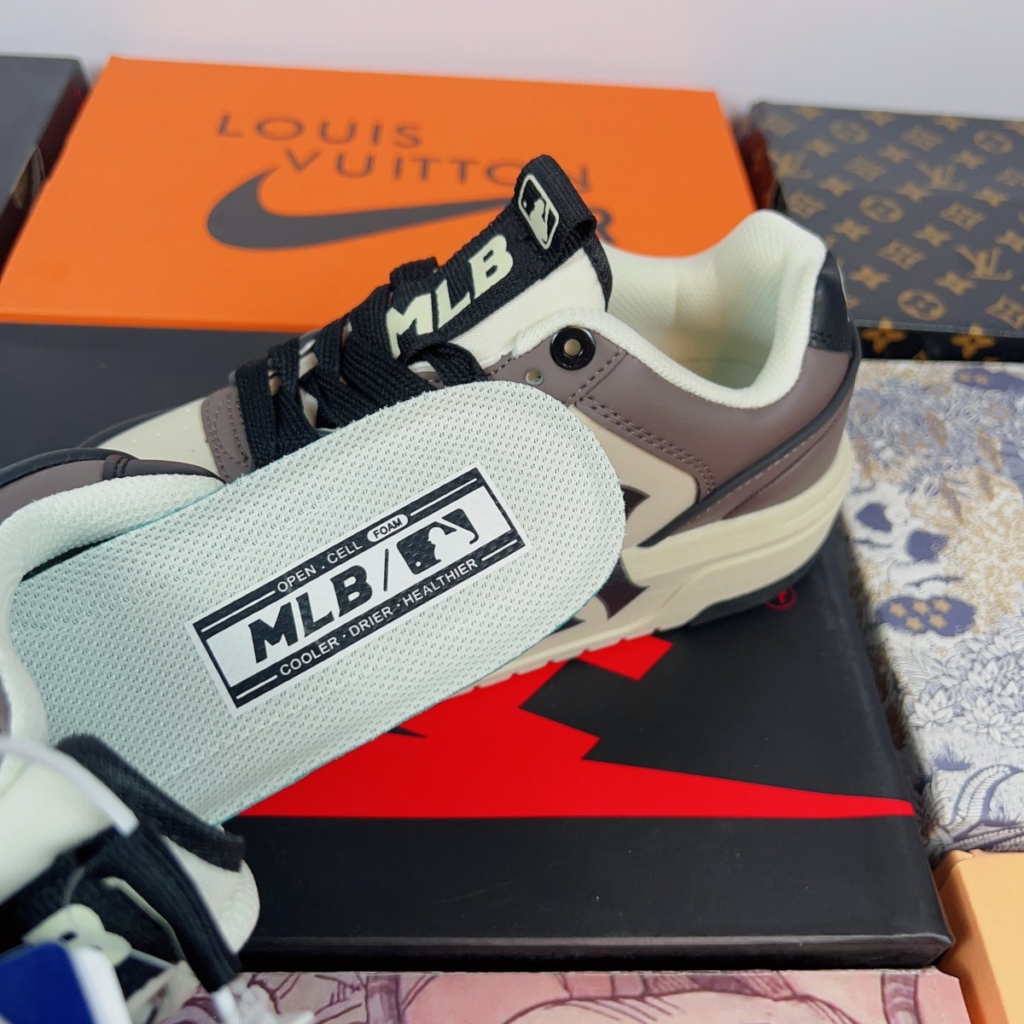 Giày MLB Chunky Liner Basic NY 'Brown' 3ASXCLB3N-50CGS