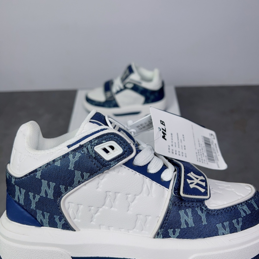 Giày MLB Liner Mid Monogram New York Yankees Navy 3ASXCMM4N-50NYS